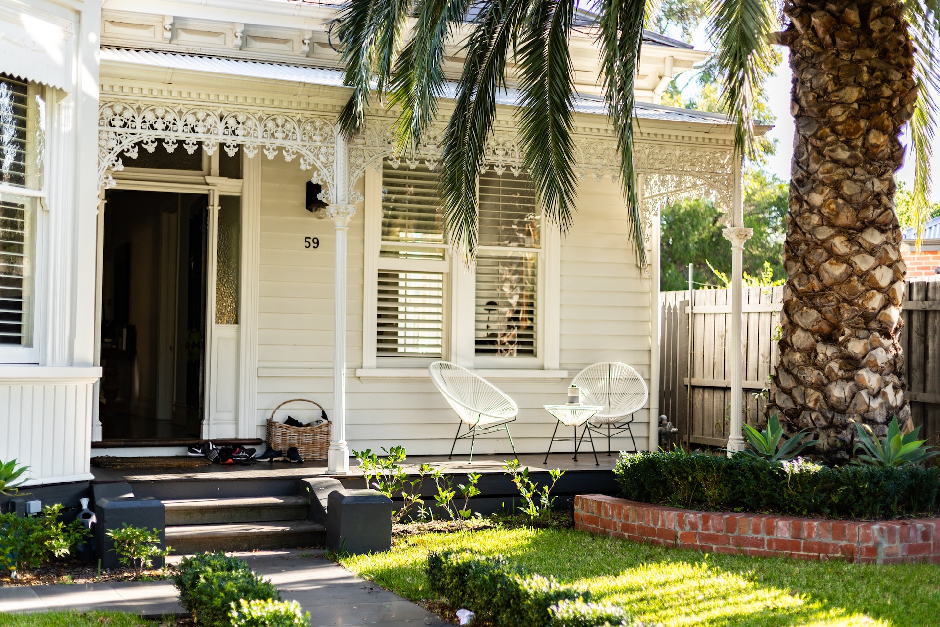 From Drab to Fab: 6 Quick Tricks for Outdoor Space Beautification - 101 ...